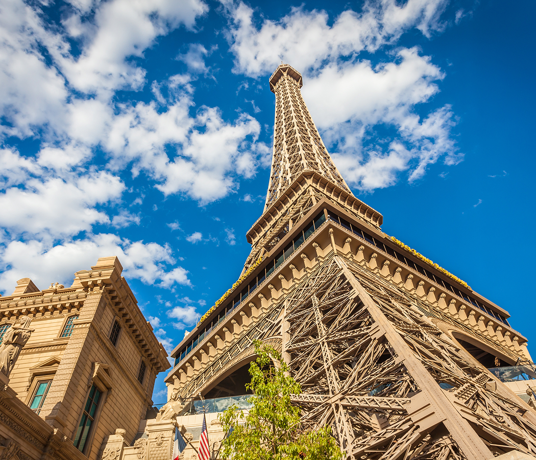 Why Eiffel Tower beams bright - Foresyte Travel